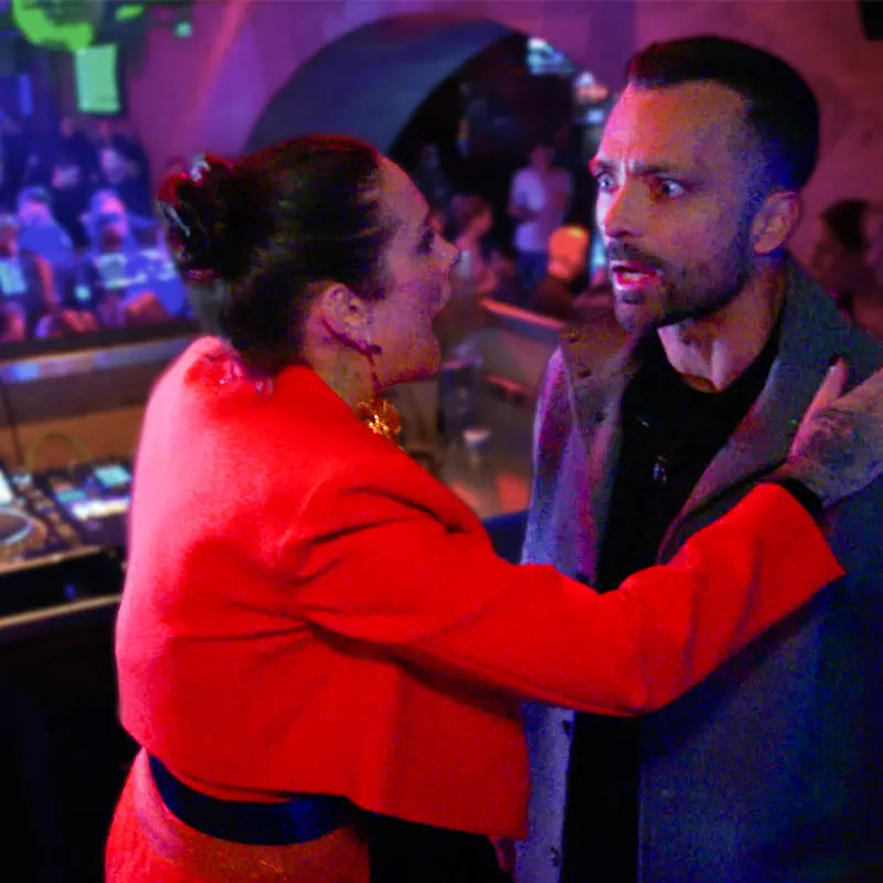 Eskalation im Matrix! Mike dreht durch, als Milla vom DJ angefasst wird