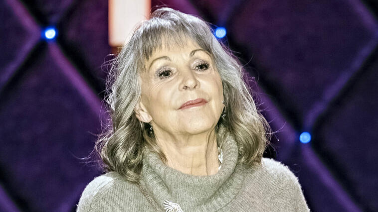 „In aller Freundschaft“-Uta Schorn: Nach Schlaganfall – endgültiger Rückzug aus der Öffentlichkeit